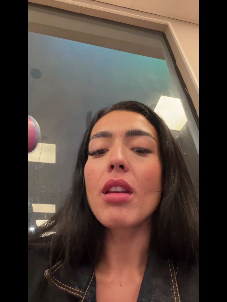 Loiradevassa - Girls in Privates